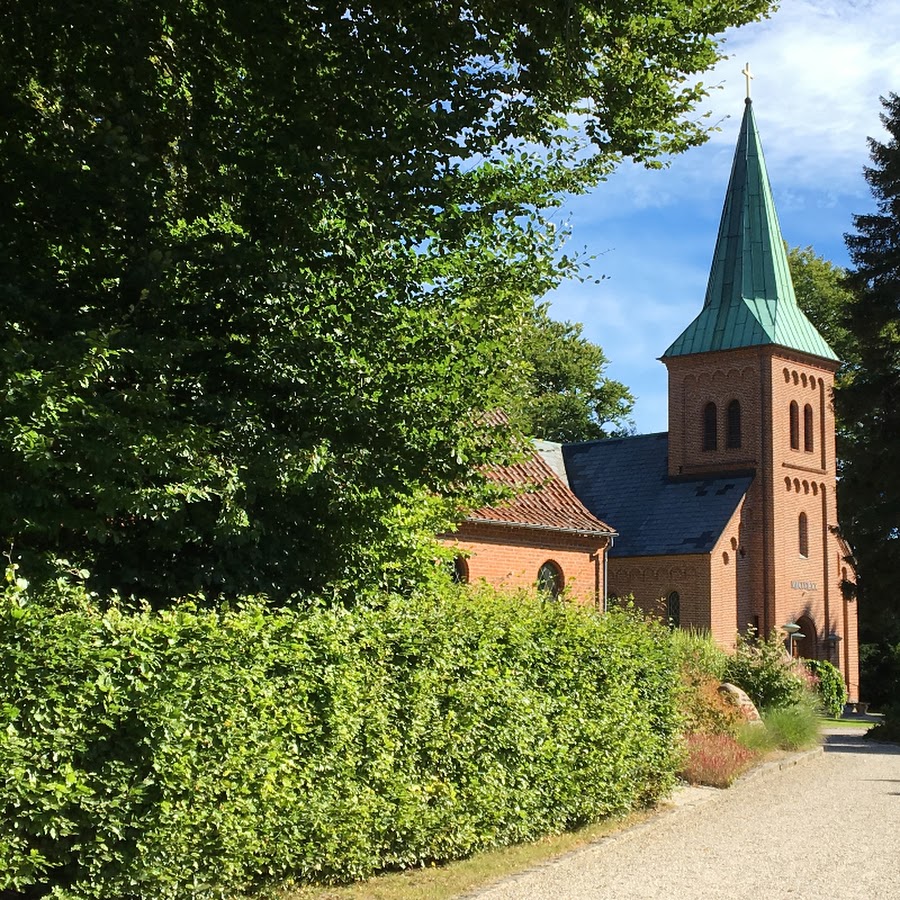 Vedbæk Kirke - YouTube