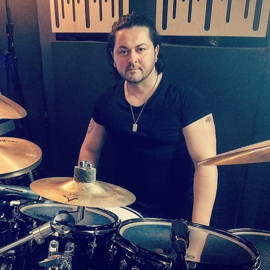 Mario Borrelli - YouTube