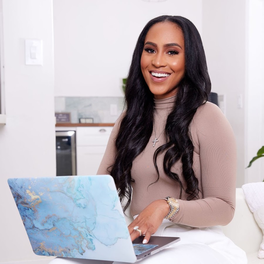 Rae Wilson - YouTube