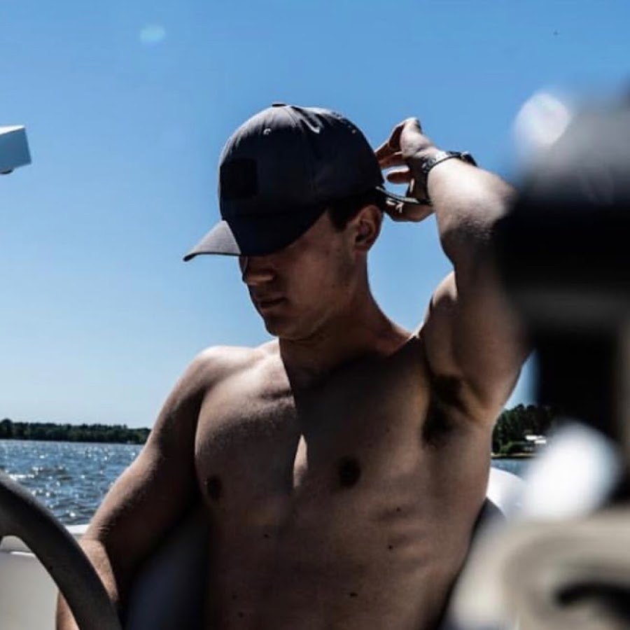 Josh Thomas - YouTube