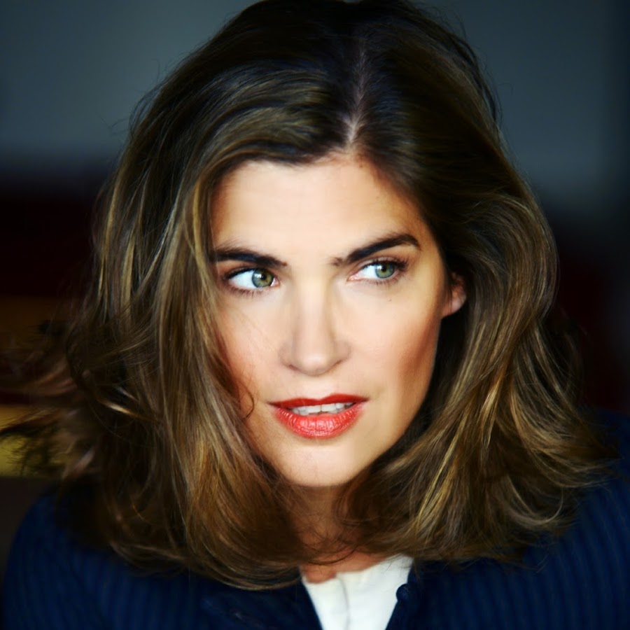 Judith Döker - YouTube