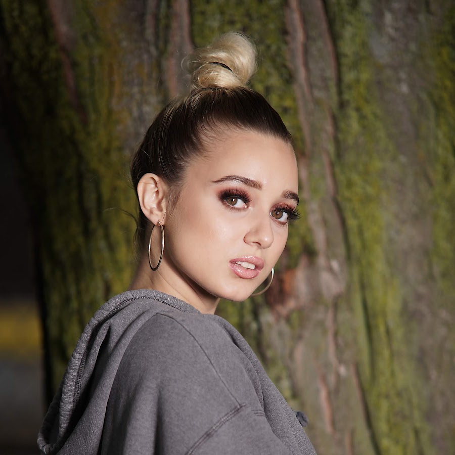 Heather Russell - YouTube