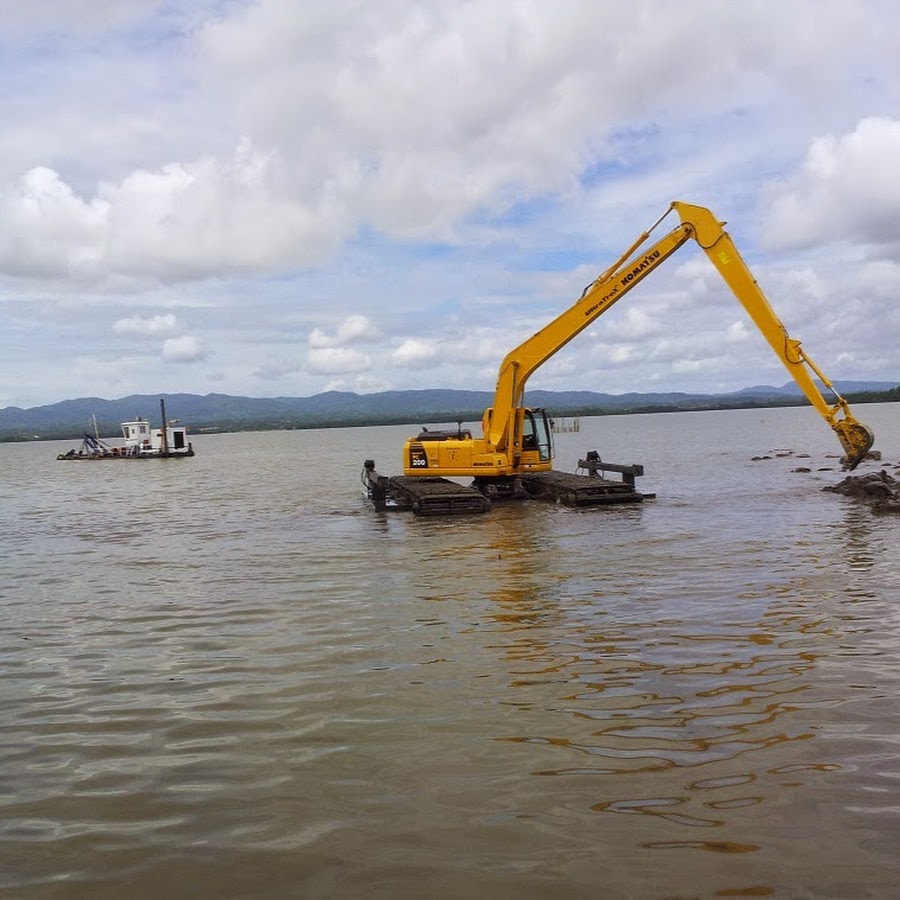 Floating Excavator - YouTube