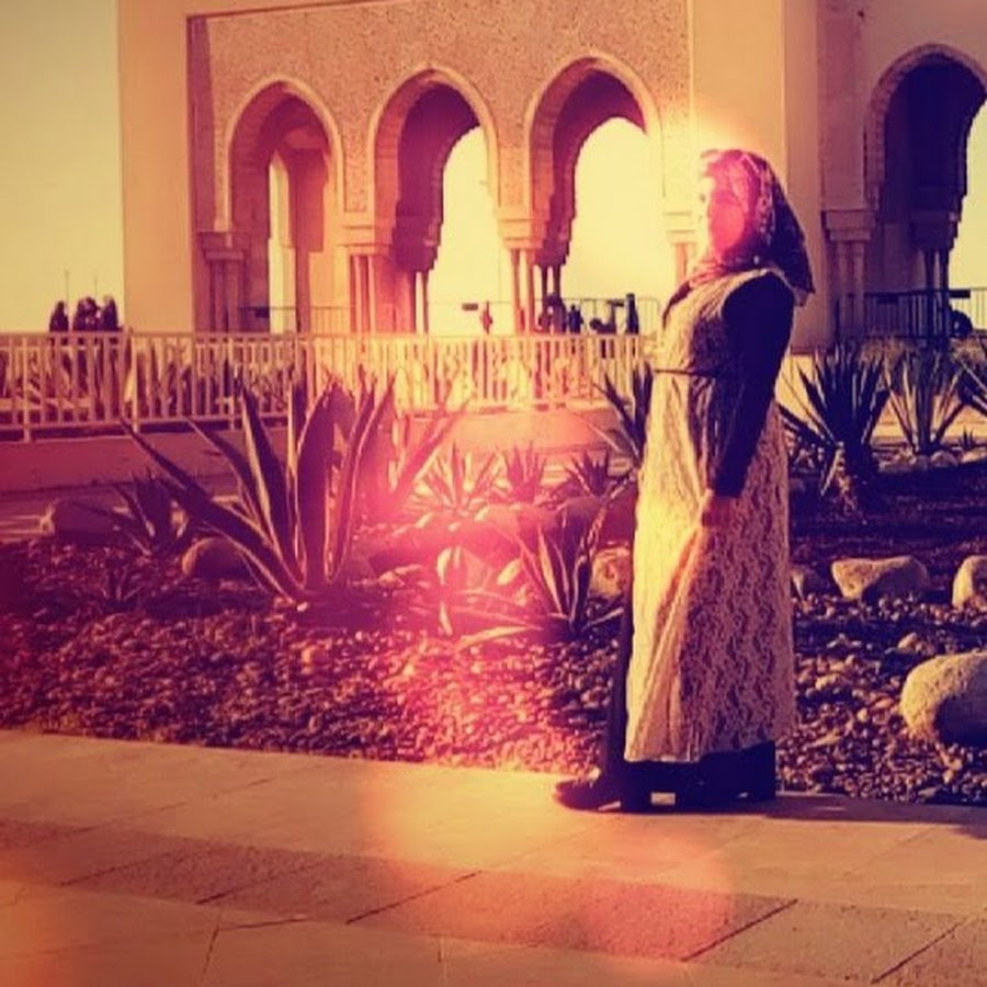 oumaima lhani - YouTube