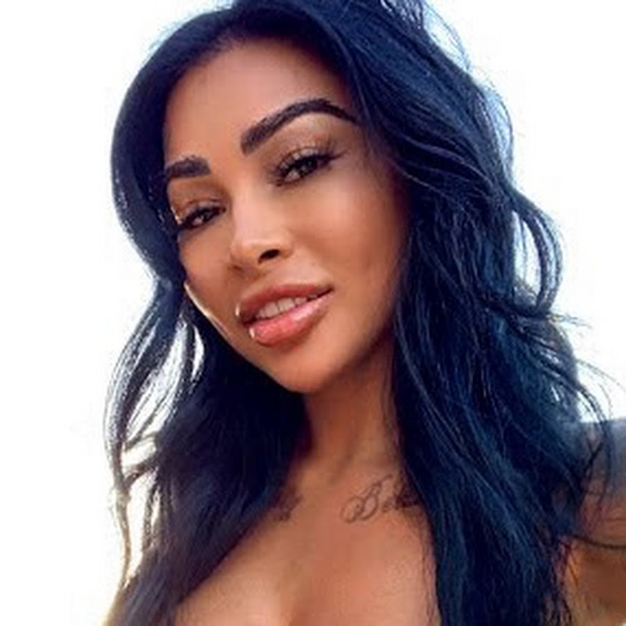 Brittanya Razavi - YouTube