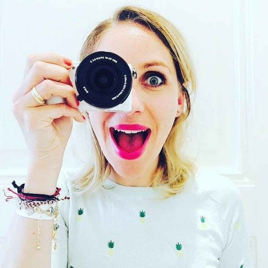 Saskia Weerstand - YouTube