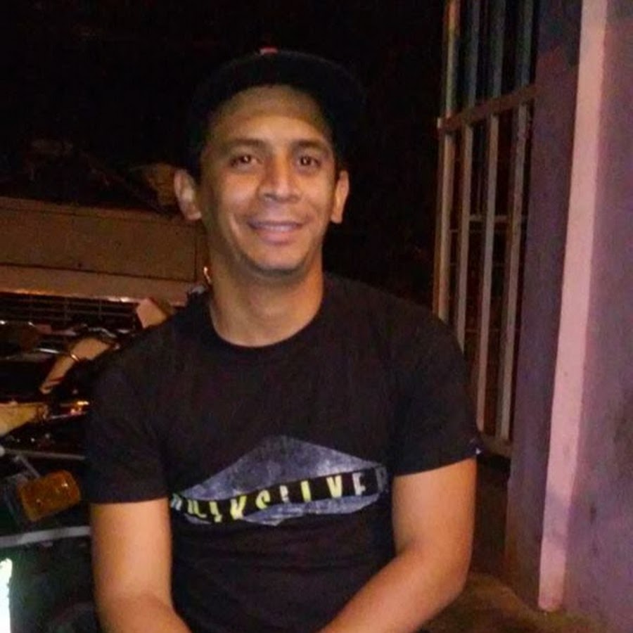 Jonathan Chavez - YouTube