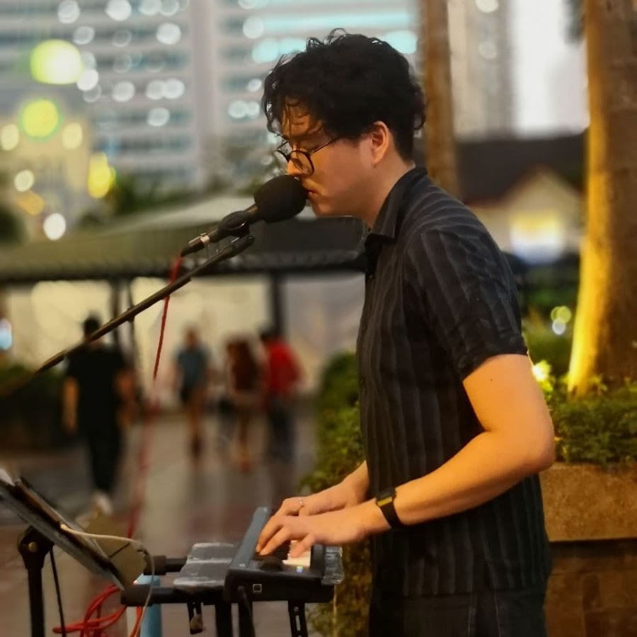 Alex Corner - YouTube