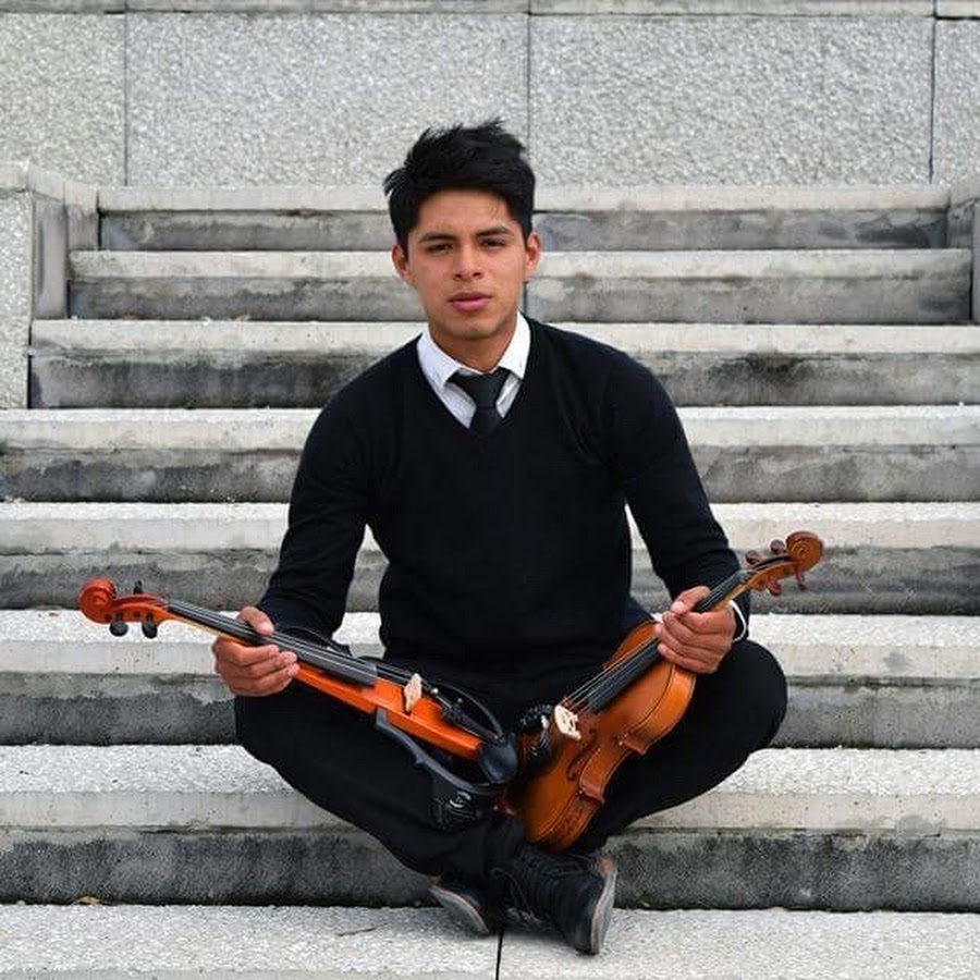 Erick Badillo - YouTube