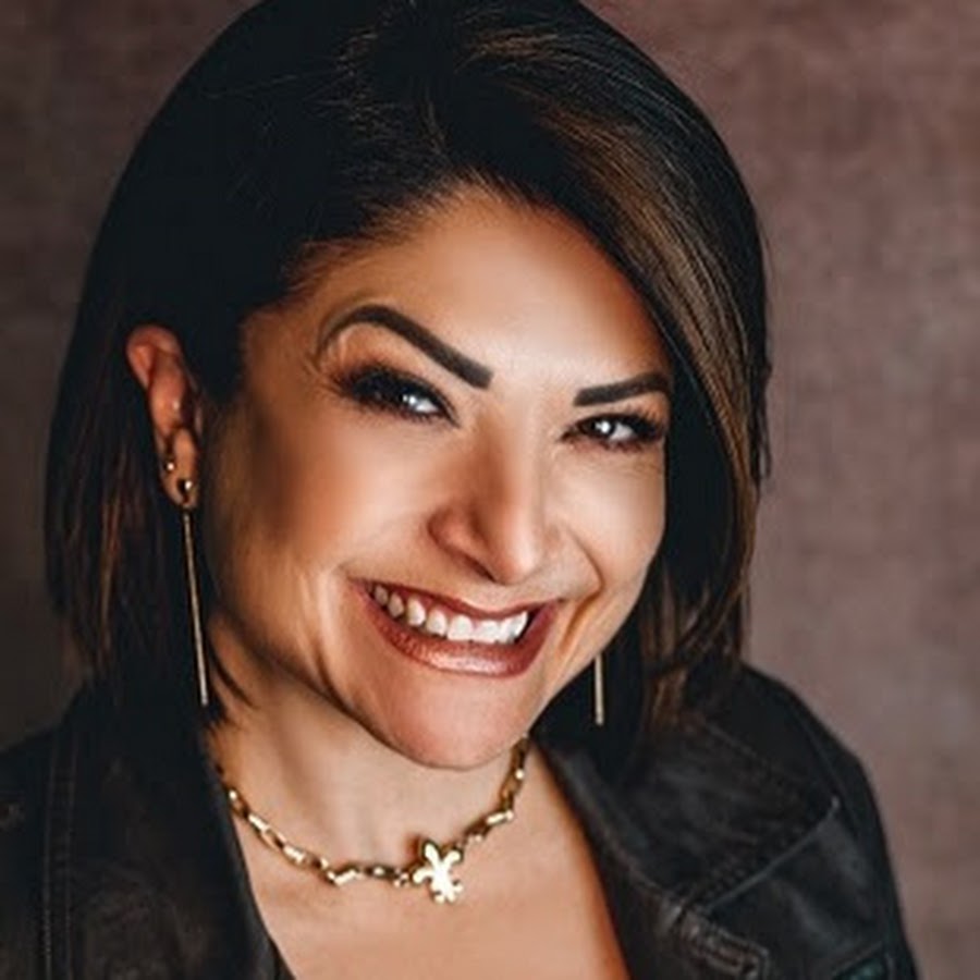 Renata Miranda - YouTube