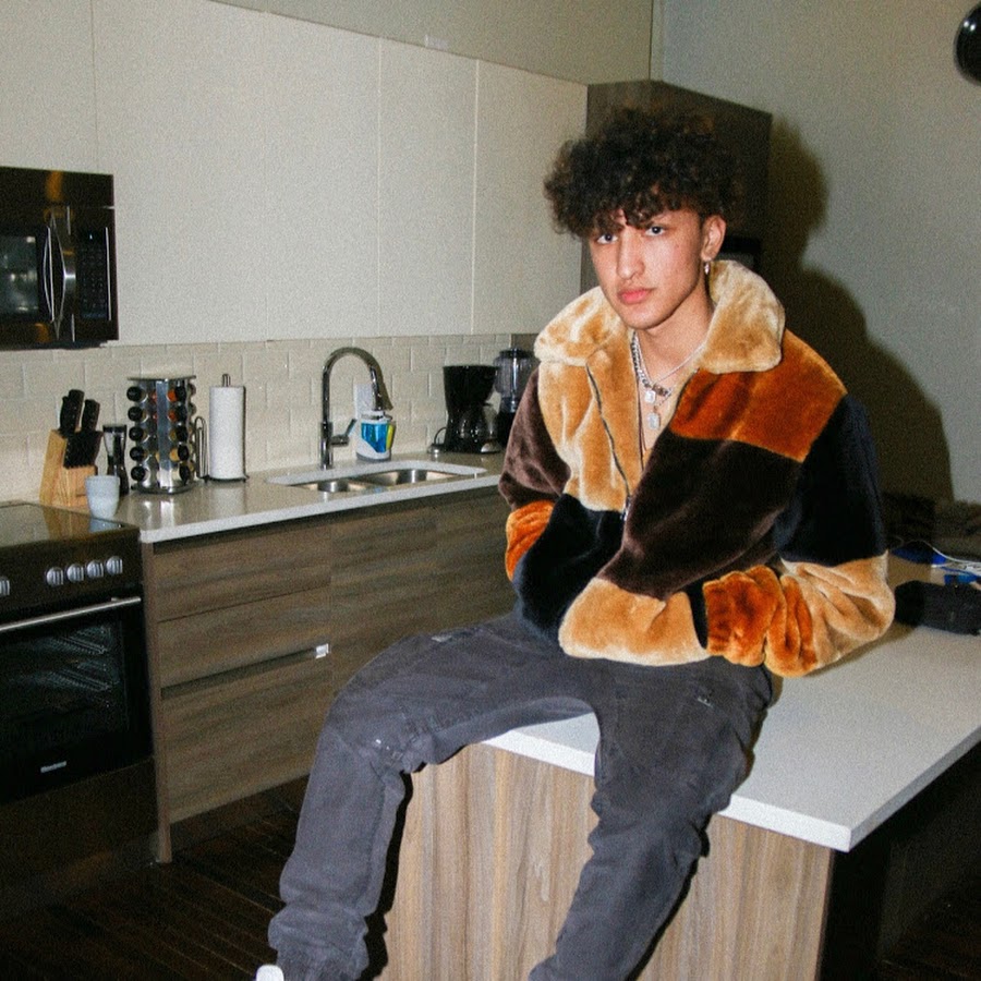 Astrus* TV - YouTube