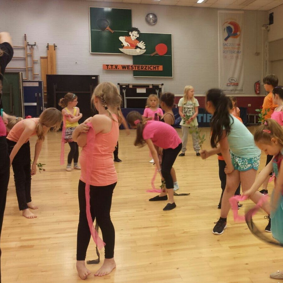 Dance With Emotion Dansstudio - YouTube