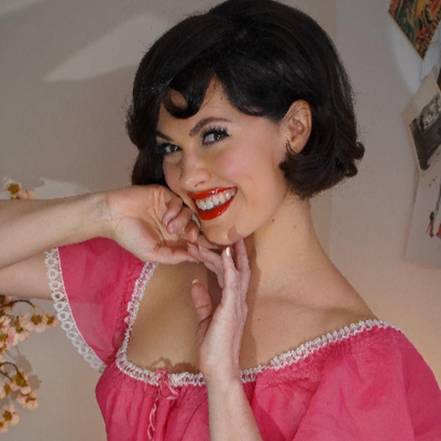 Vintage Tips & Tricks with Miss Bee Townsend - YouTube