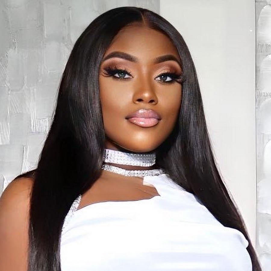 Erika E'Class - YouTube