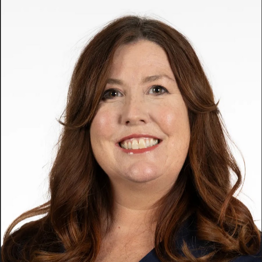 Lisa Moore - YouTube