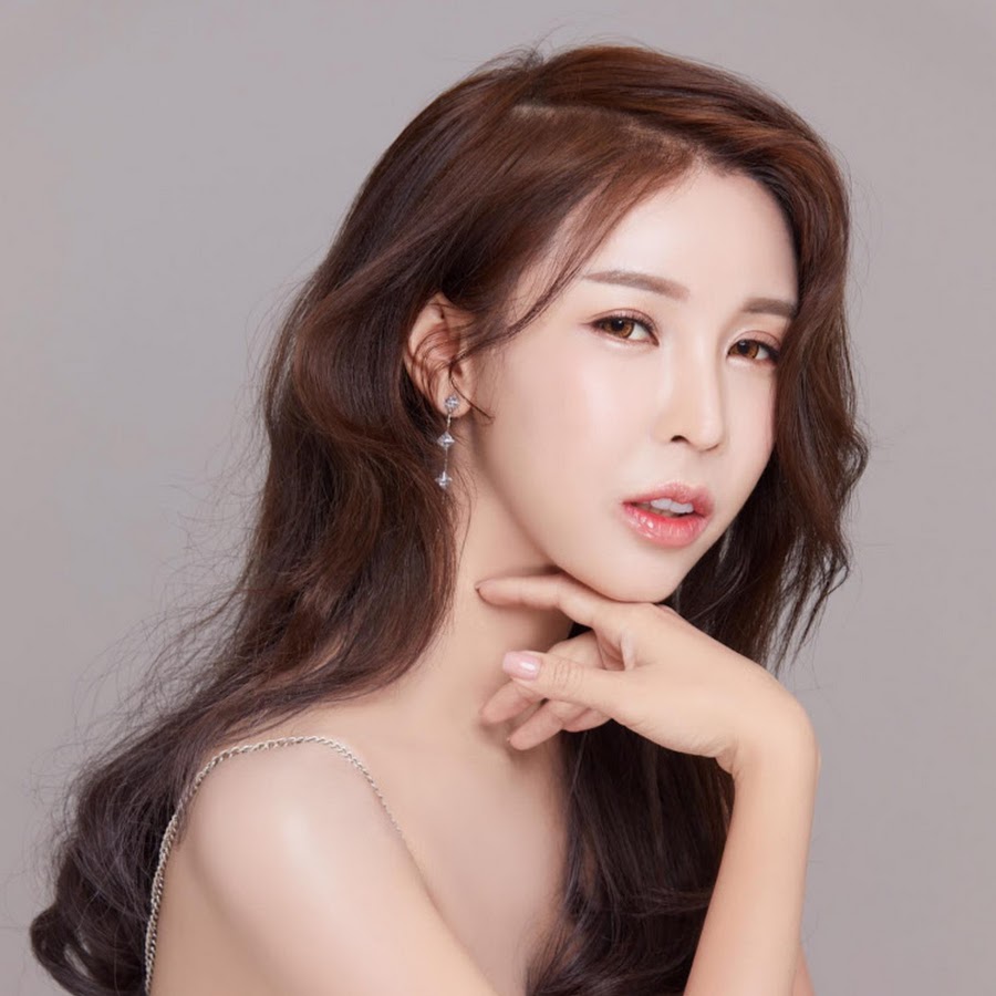 Aoffy Maxim - YouTube