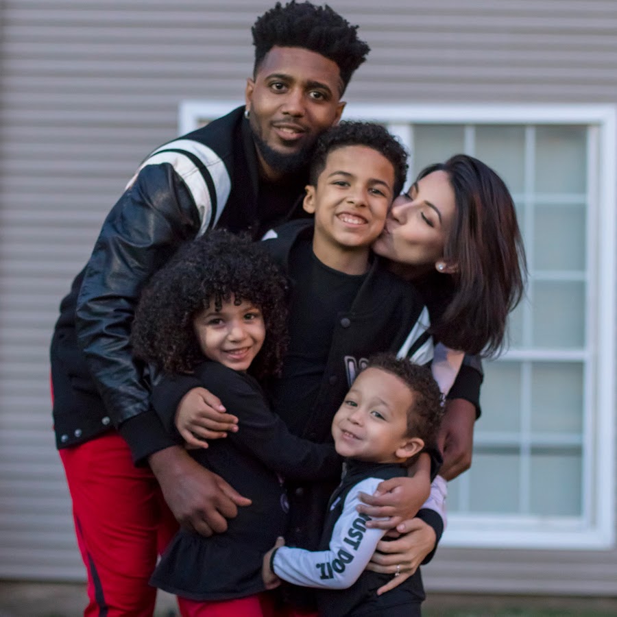 Hurd Family Entertainment - YouTube