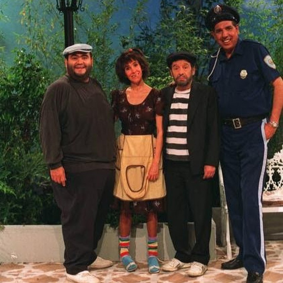 Distrito Comedia - YouTube