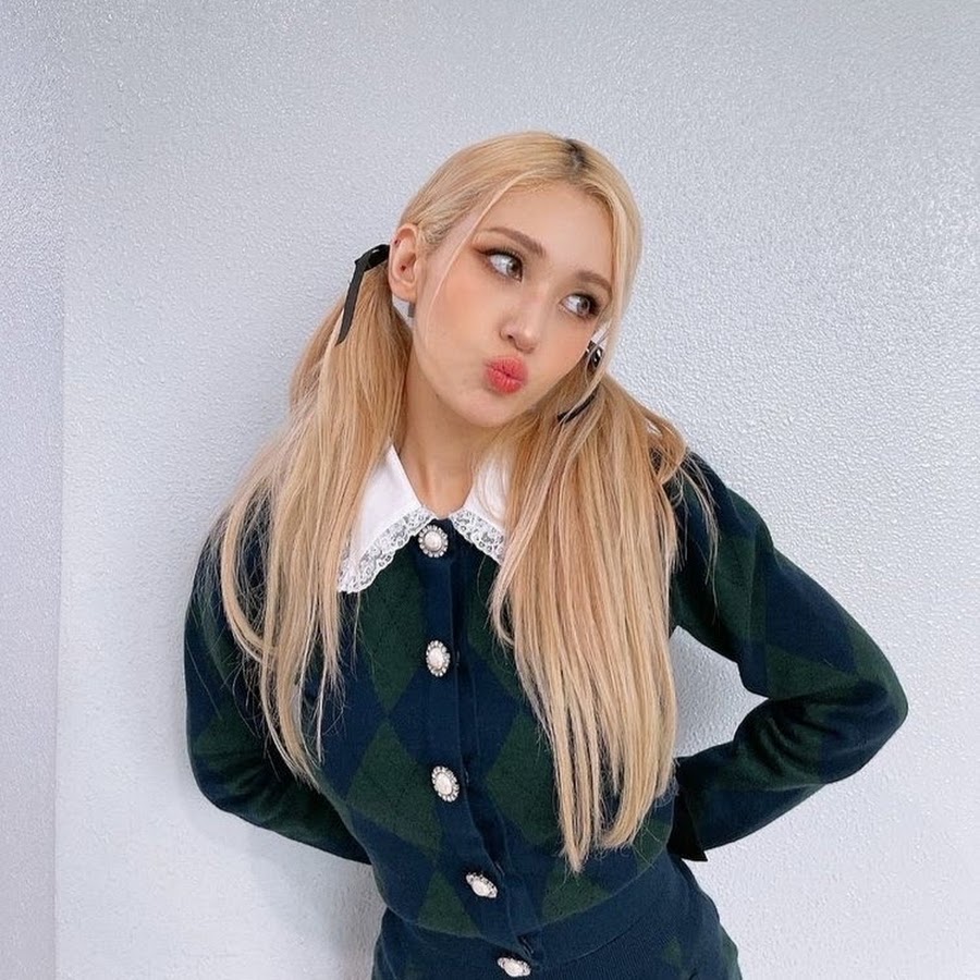 reem alameri - YouTube