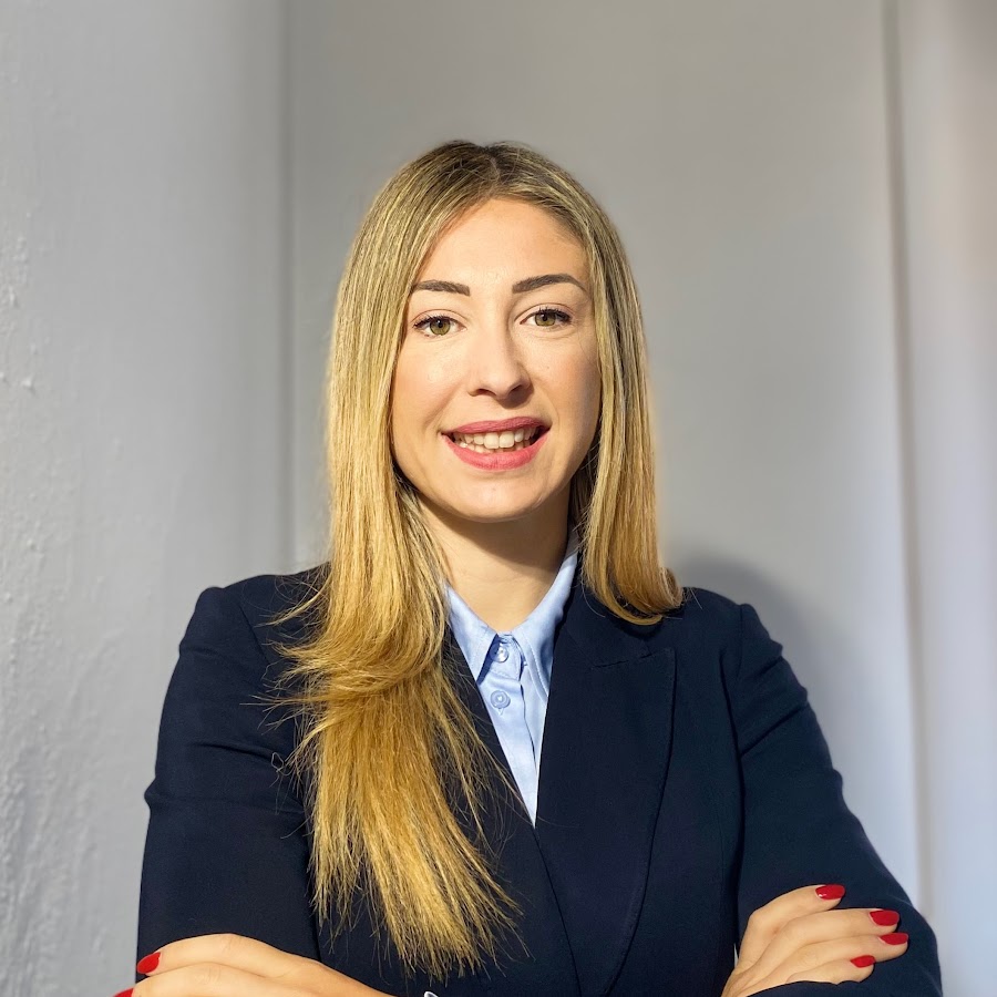 Laura Miró León - YouTube