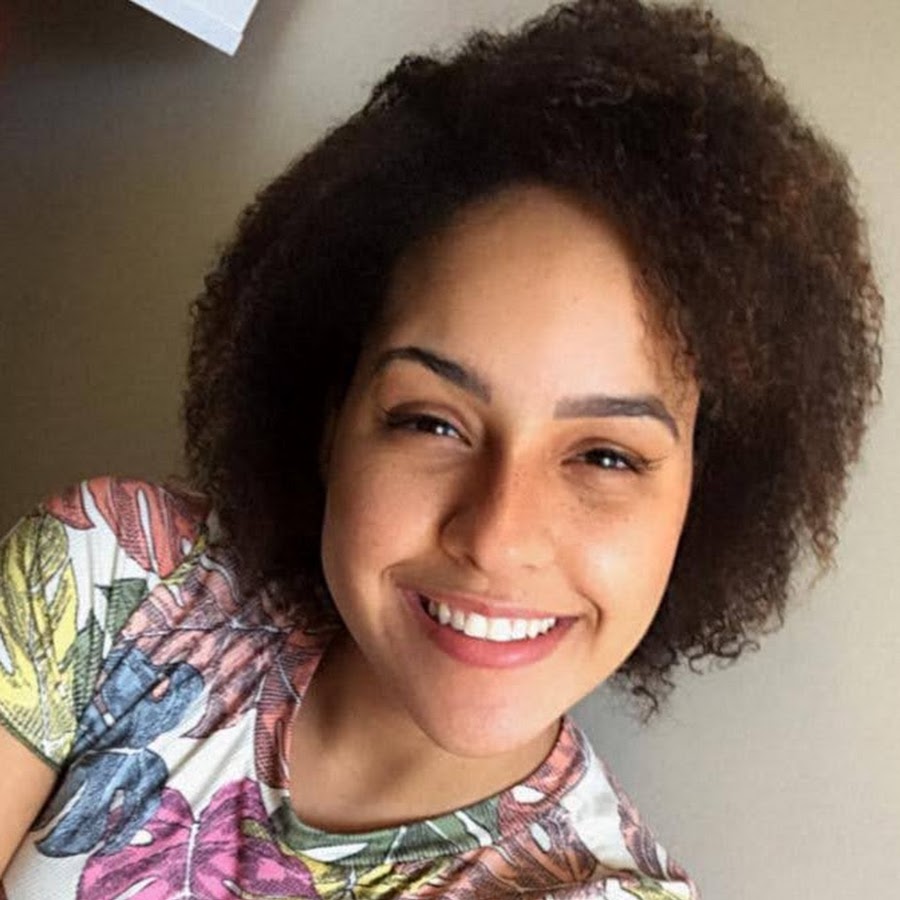 Amanda Luz - YouTube