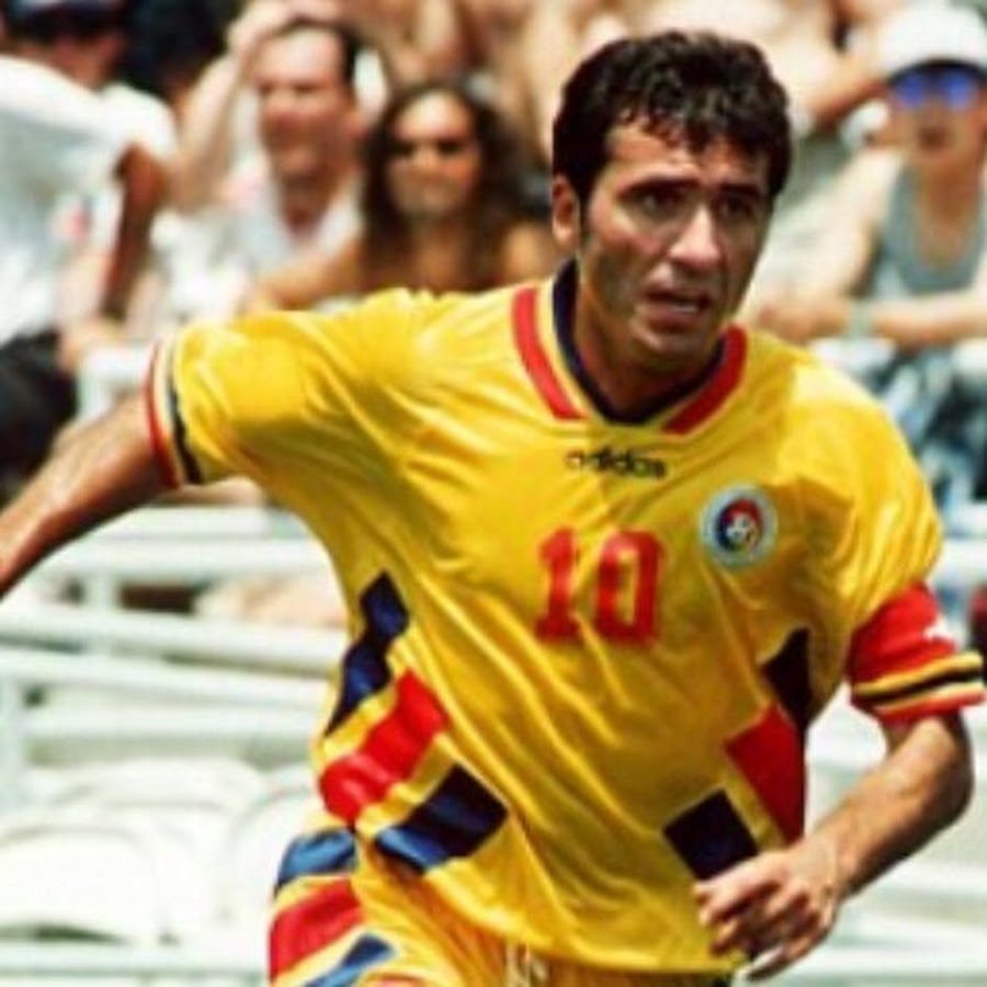 Le Roumain - YouTube