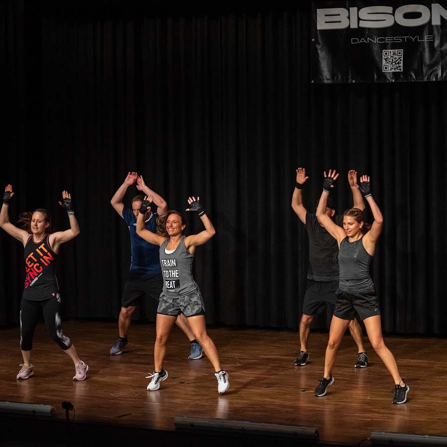 Bisom Dancestyle - YouTube