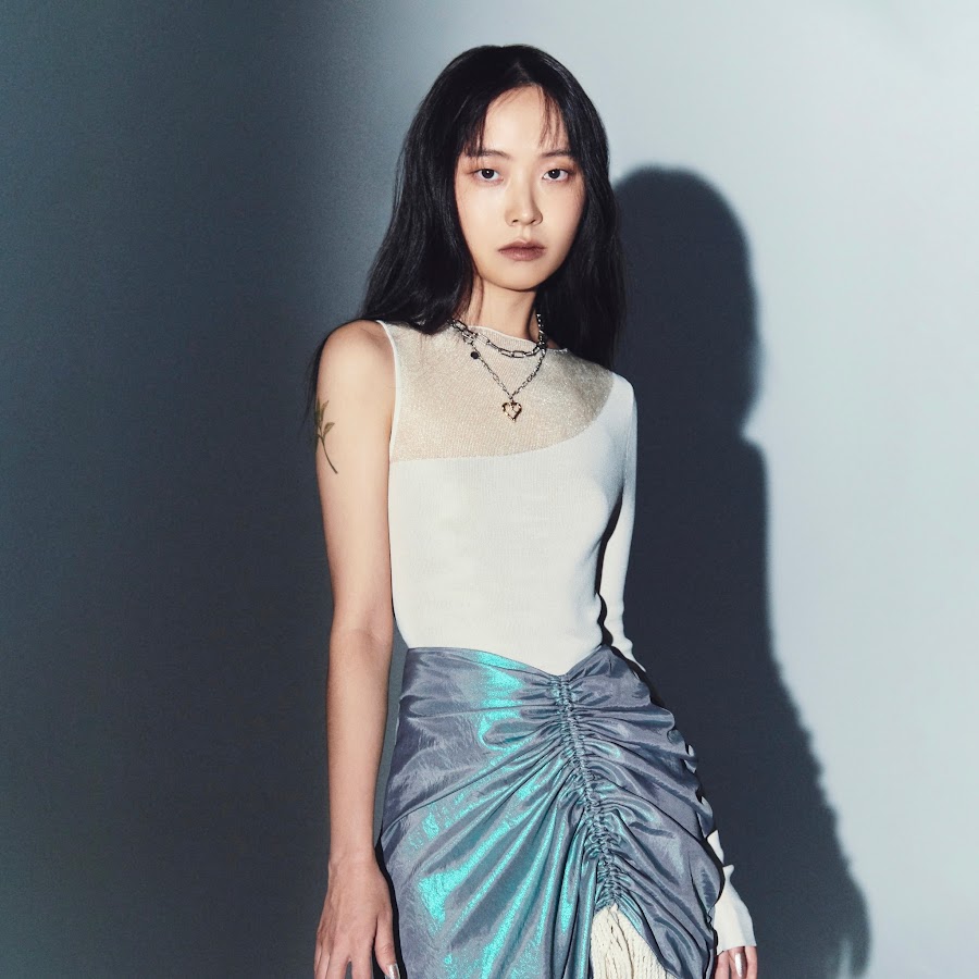 애리 / Airy - YouTube