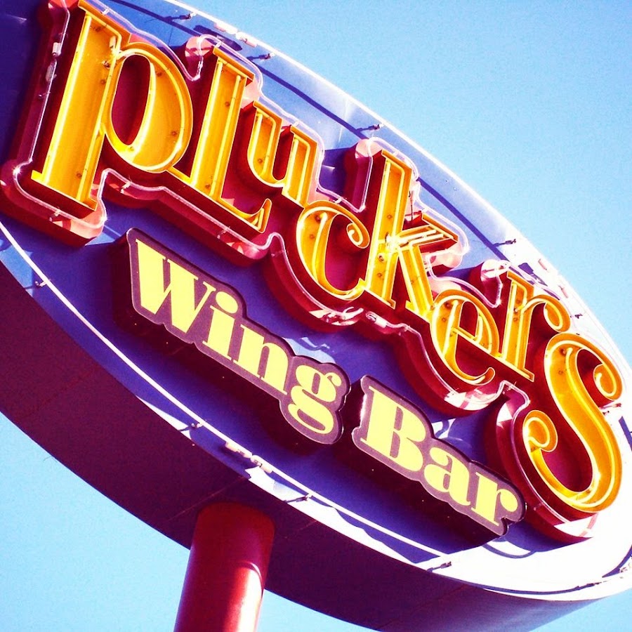 Pluckers Wing Bar - YouTube