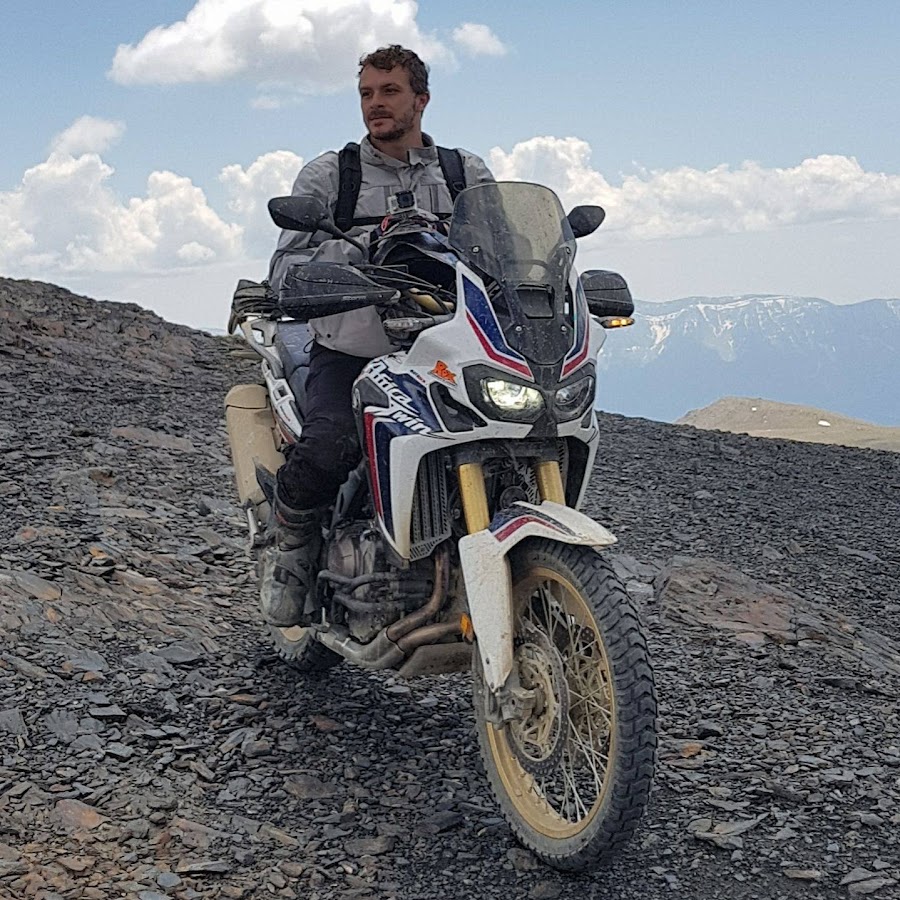 CRF1000L frame swap - Crashed and bent the frame, bought a new frame ...