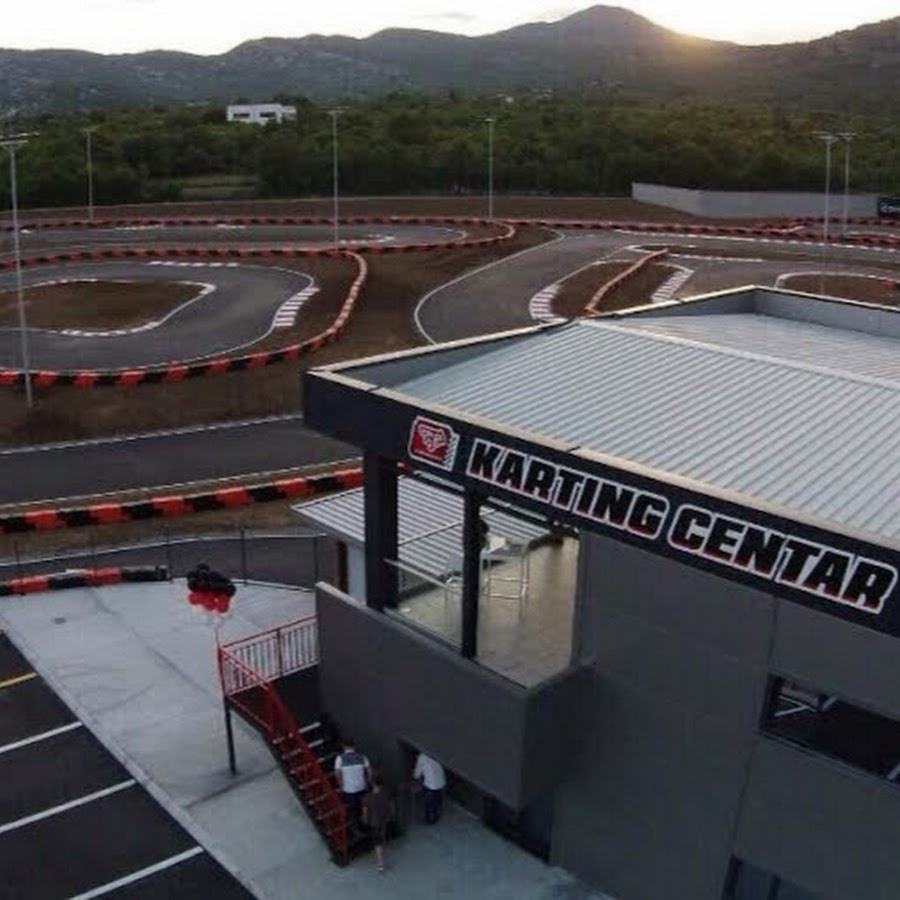 Karting centar Podgorica - YouTube