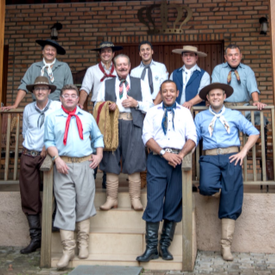 Os Monarcas - YouTube