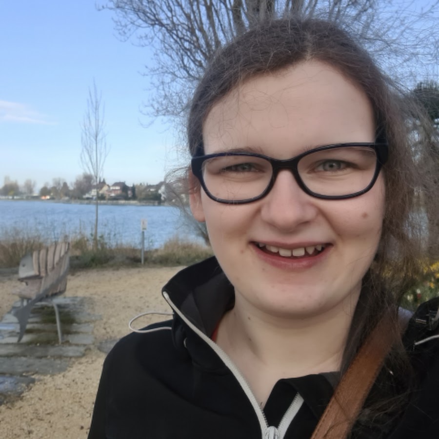 Lea Schmidt - YouTube