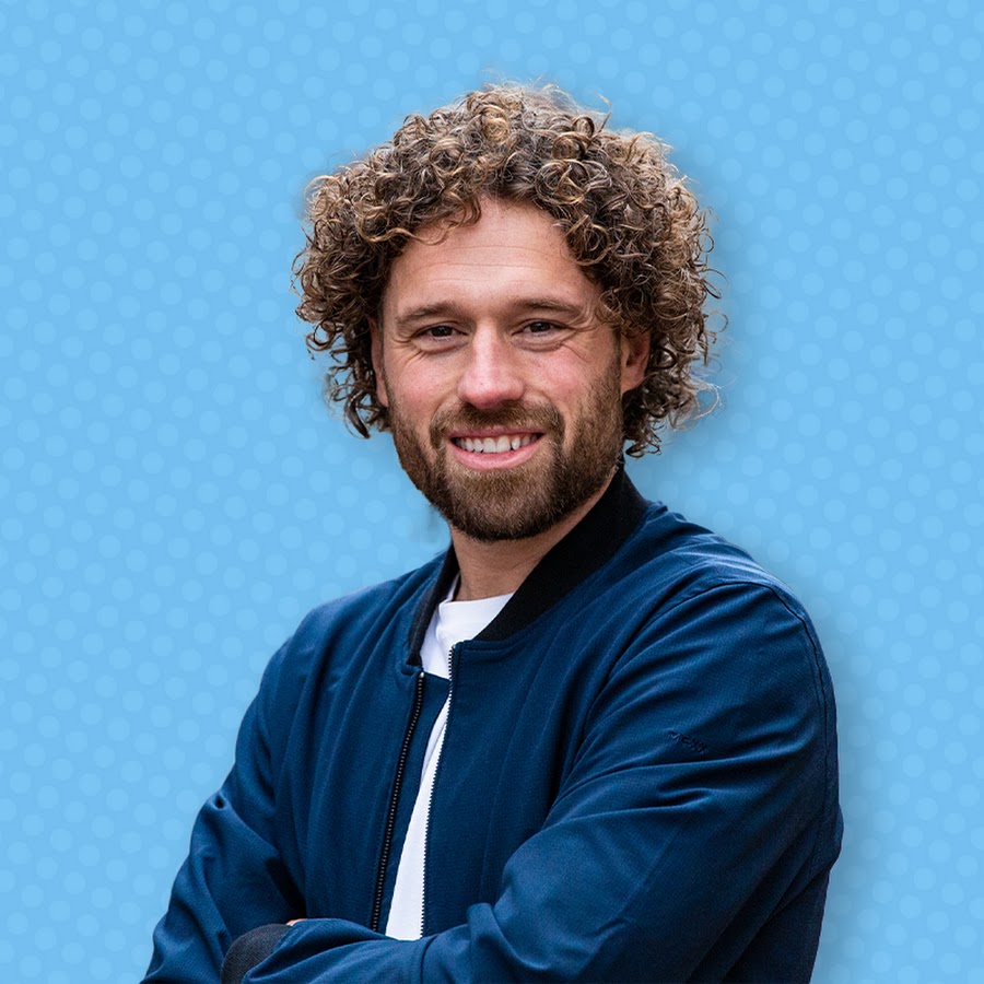 Monthly Hits - Meester Jesper - Jesper Hesseling - YouTube