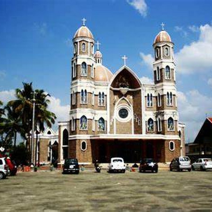 Angamaly Basilica Church - YouTube