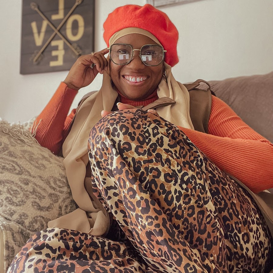 Ashley Davis - YouTube