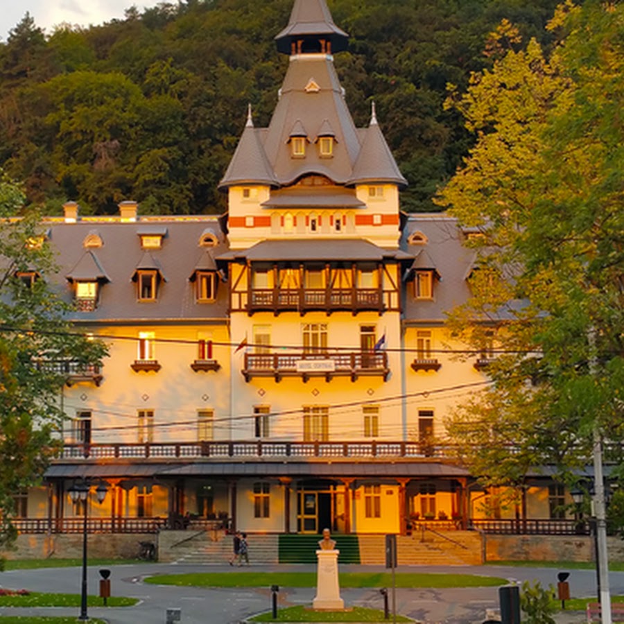 Calimanesti Caciulata - YouTube