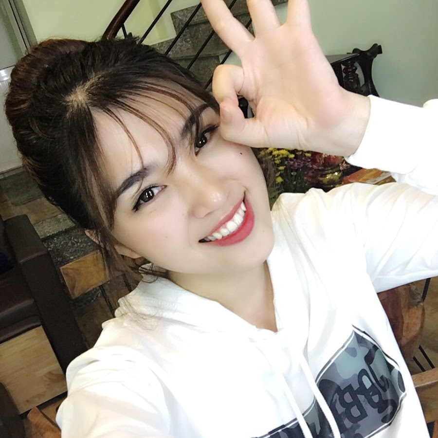 LaLa Trần Official - YouTube