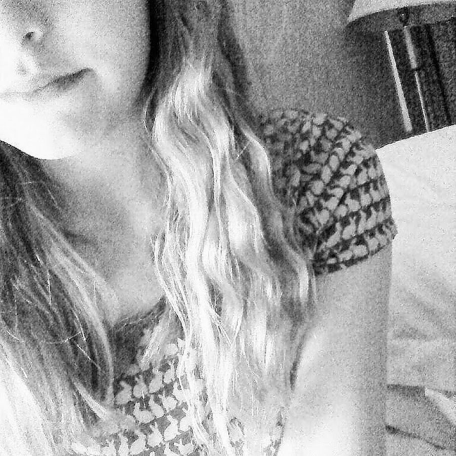 amelia millie - YouTube