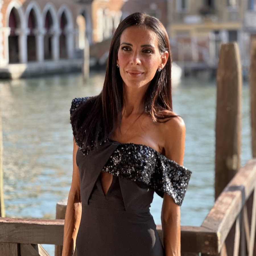 Sara Pinna - YouTube