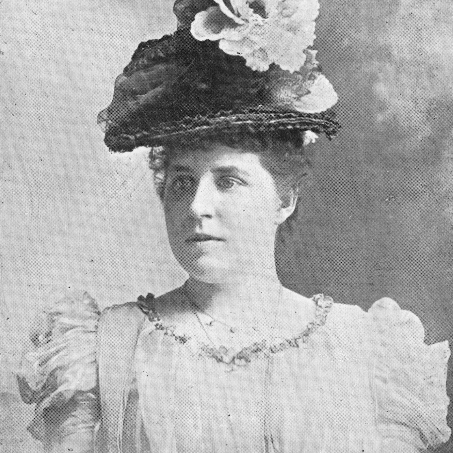 Ada Jones Fan - YouTube