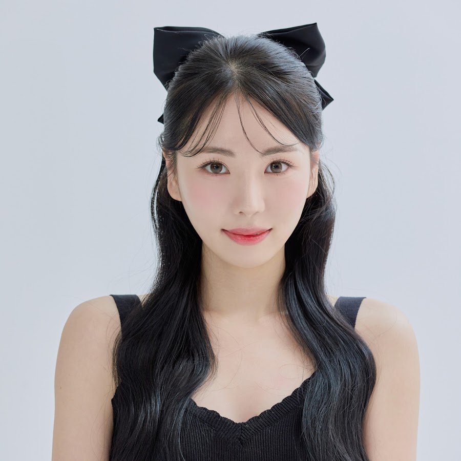 청파동효니 Hyoni - YouTube