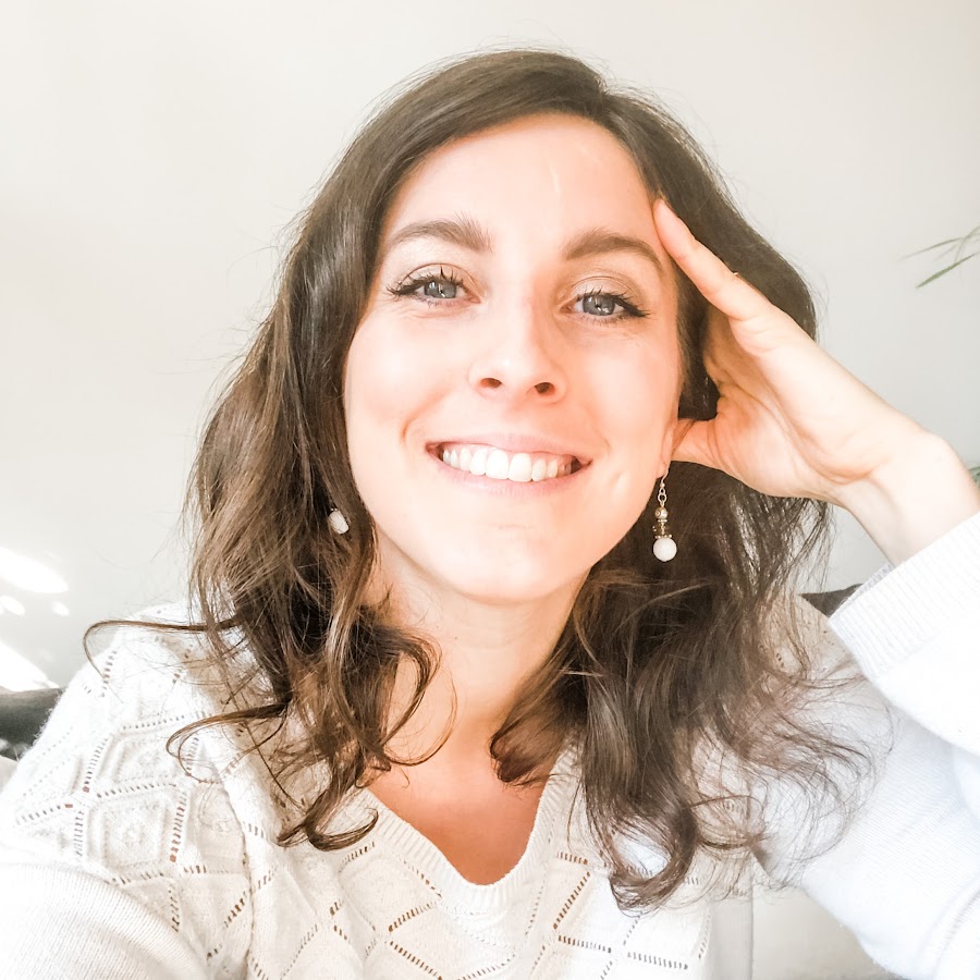 Carolame Revaz - YouTube