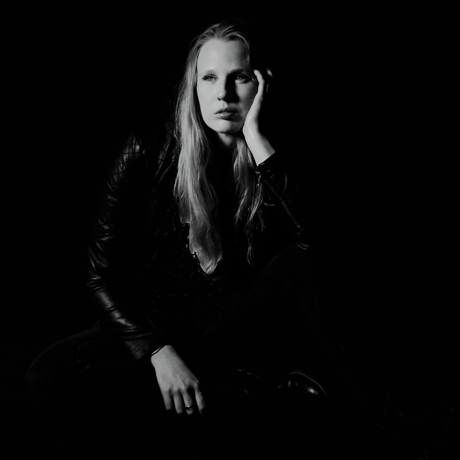 Sara Morgan - YouTube
