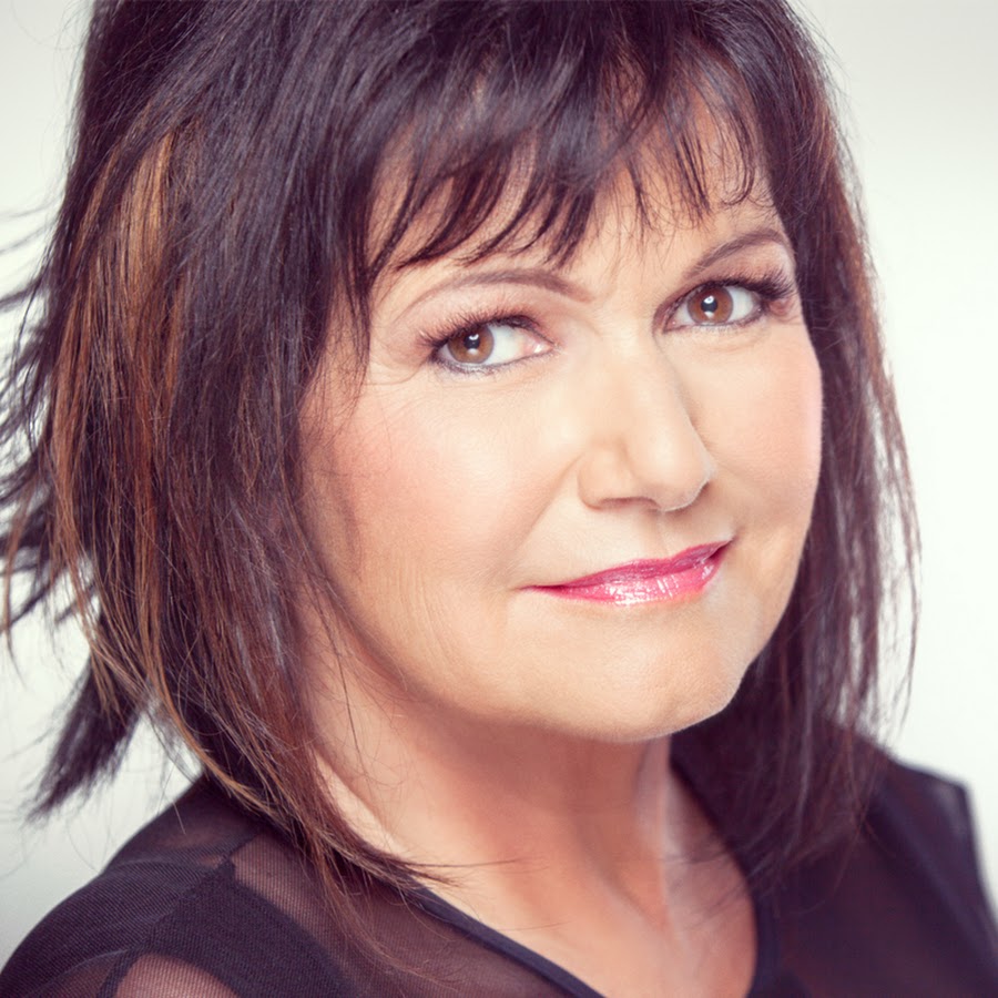 Maurane Officiel - YouTube