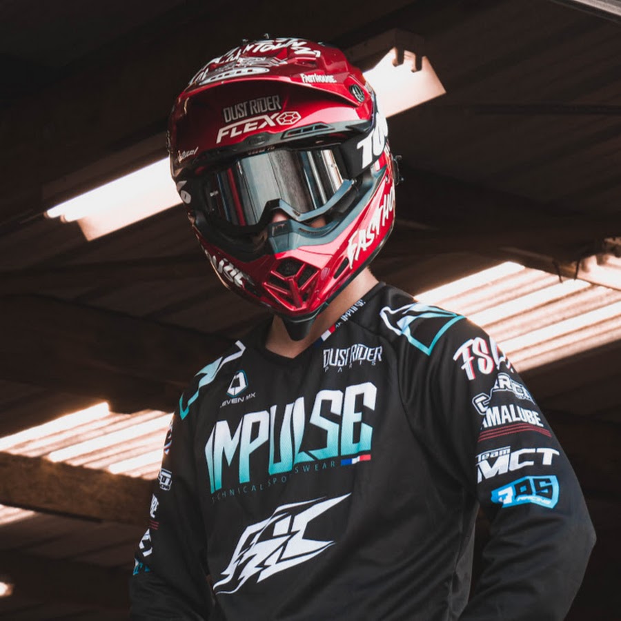 Flo Sous Le Casque - YouTube