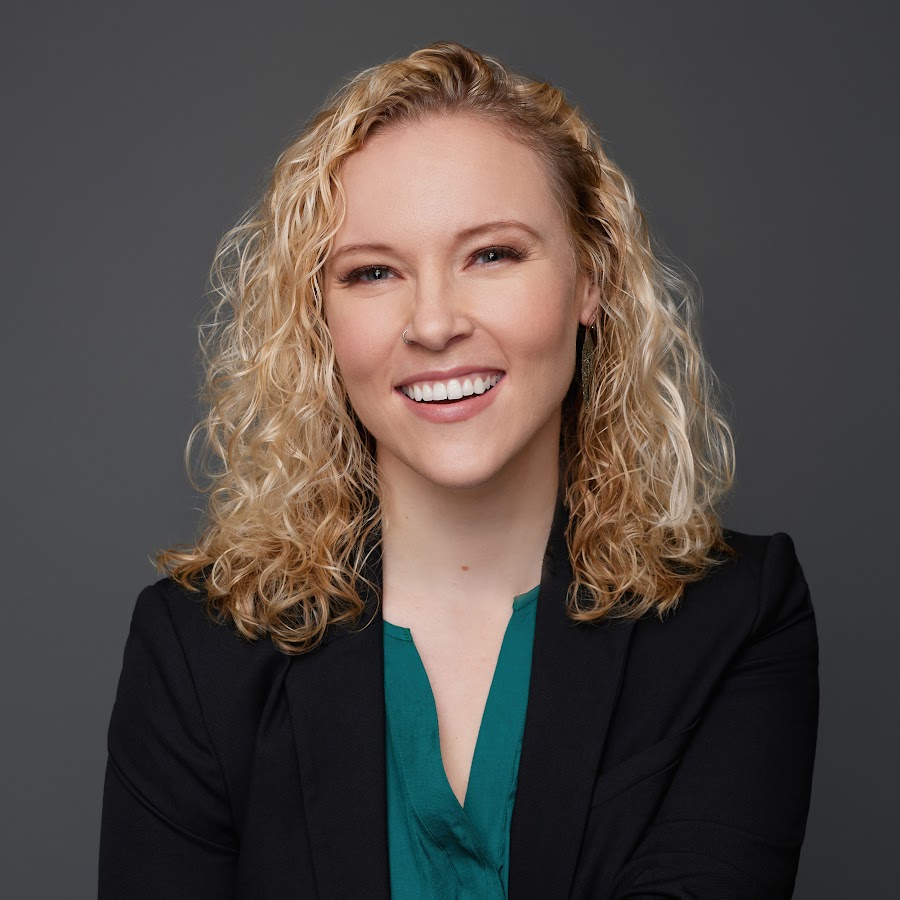 Kelly Connell - YouTube