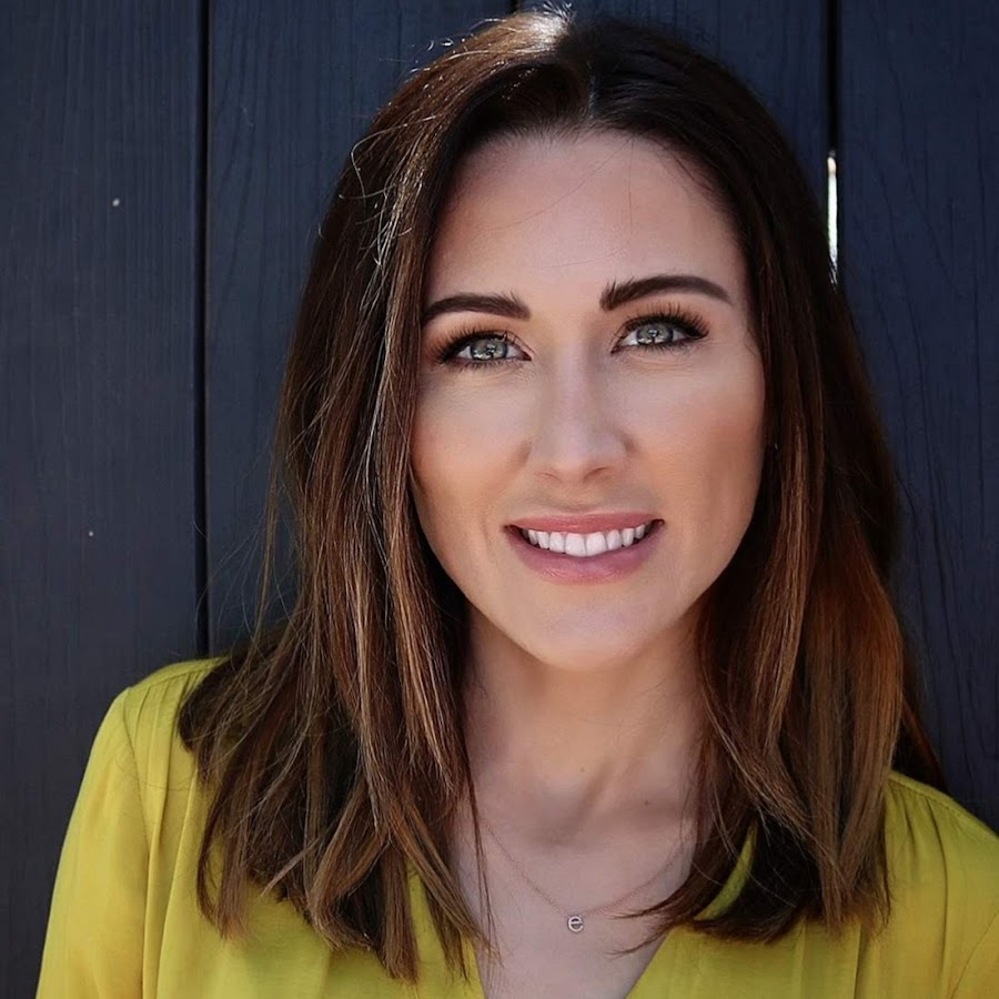 Erin Coscarelli - YouTube