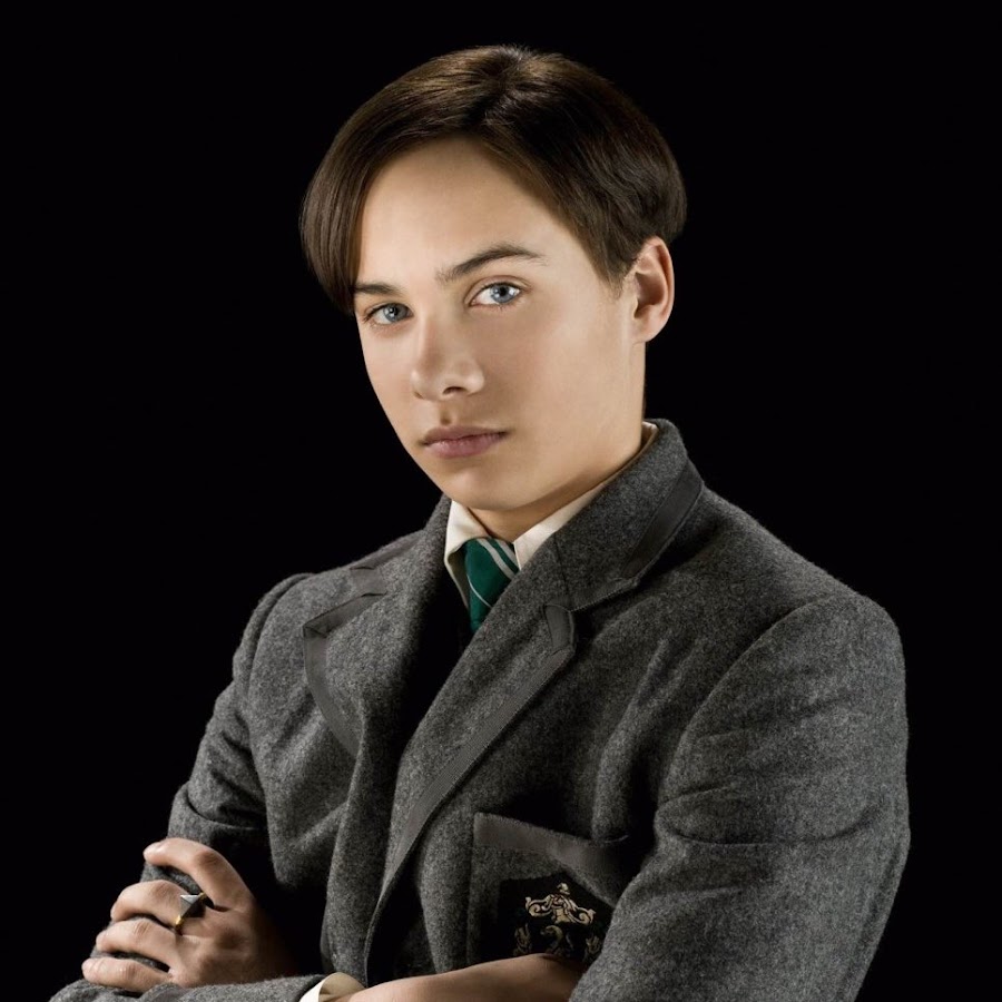 Tom Marvolo Riddle - YouTube