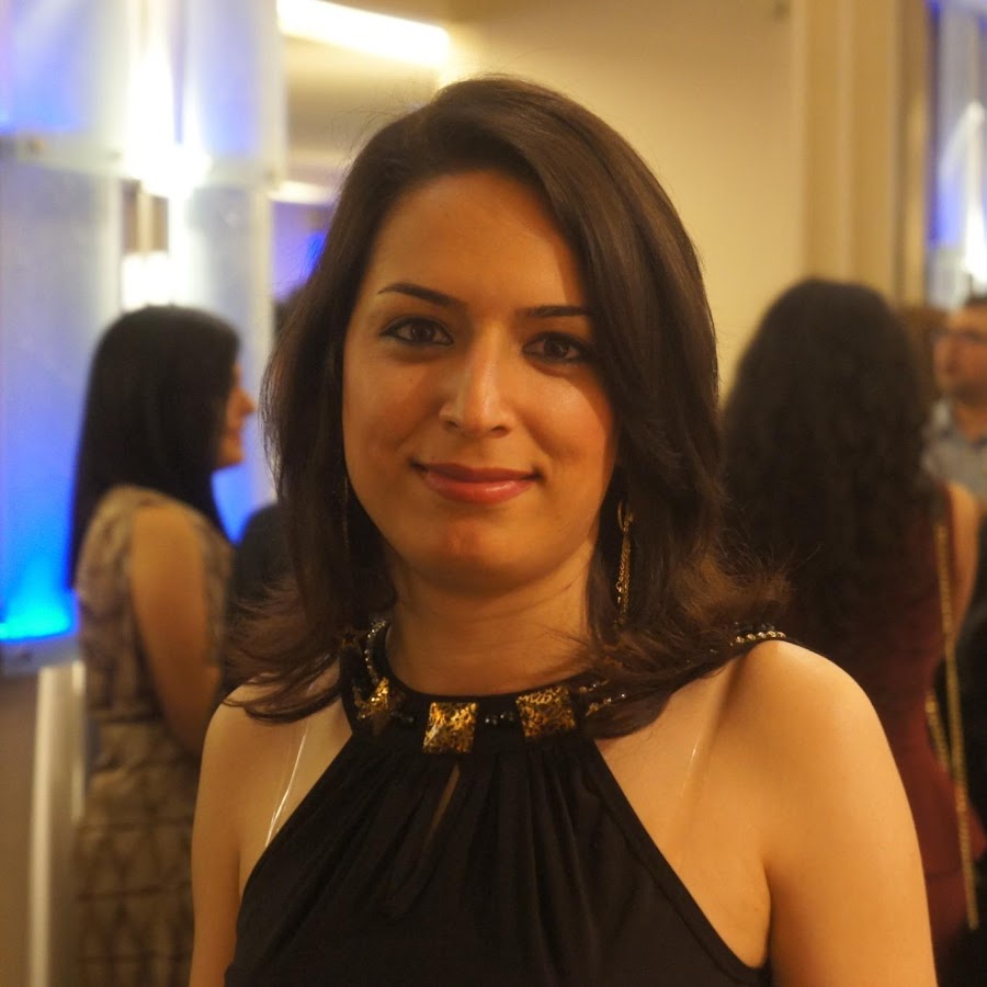 Mahsa Amini - YouTube